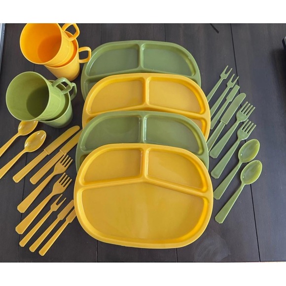 Accents | Vtg Basketville Plastic Picnic Ware Cups Plates Utensils ...